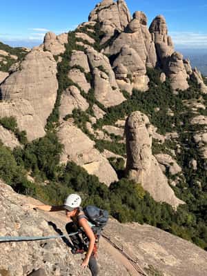 Multi-pitch rock climbing in Montserrat, Catalonia | GetYourGuide