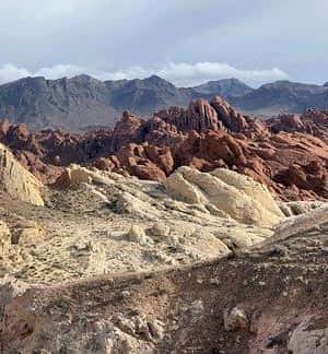 Las Vegas: Valley of Fire Guided Hiking Day Trip | GetYourGuide