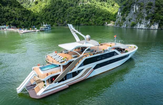 Luxus-Kreuzfahrt zur Insel Cat Ba & Lan Ha Bay mit Essen und Kajak ...