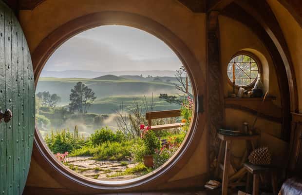 From Auckland: Hobbiton & Hamilton Gardens Small Group Tour | GetYourGuide