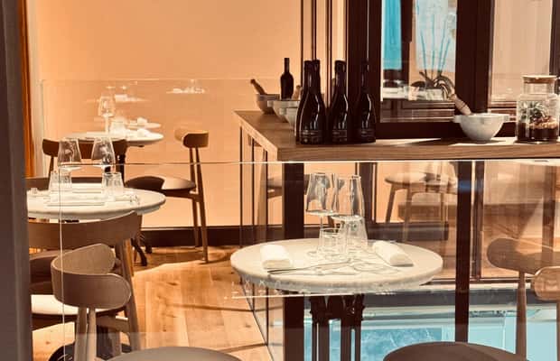 Vernazza: Pesto preparation course with tasting and local wine ...