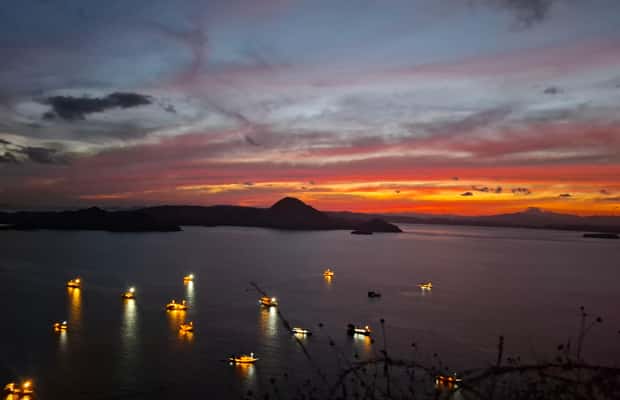 Labuan Bajo:3-Day Private Komodo National Park Eco Boat Tour | GetYourGuide