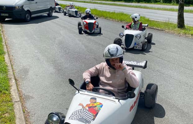 Hot Rod Tour bei Frankfurt im Taunus: 120min Erlebnis mit bis zu 88 km ...