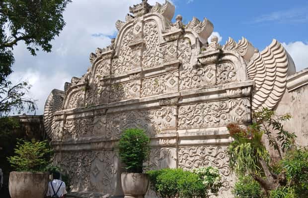 Yogyakarta: City Tour with Palace, Batik, and Keris | GetYourGuide