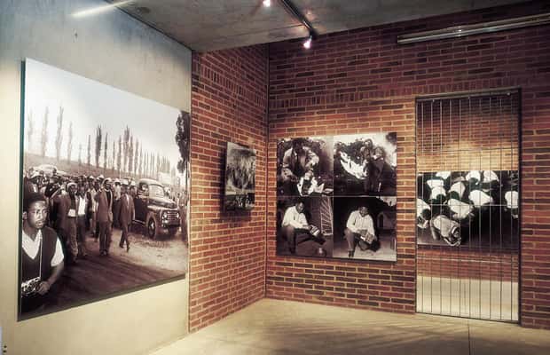 Soweto & Apartheid Museum Tour with Traditional Lunch | GetYourGuide