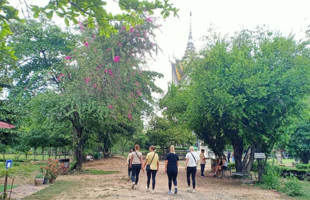 Phnom Penh: Führung durch Tuol Sleng & Killing Fields | GetYourGuide