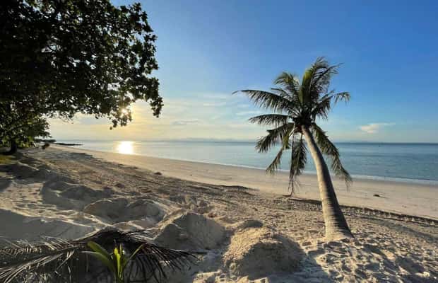 Bangkok: Rayong Islands Snorkeling Day Trip by Speedboat | GetYourGuide