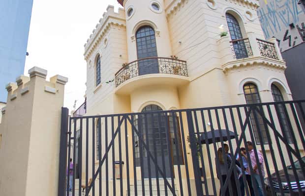 São Paulo: Haunted City Center Walking Tour with Guide | GetYourGuide