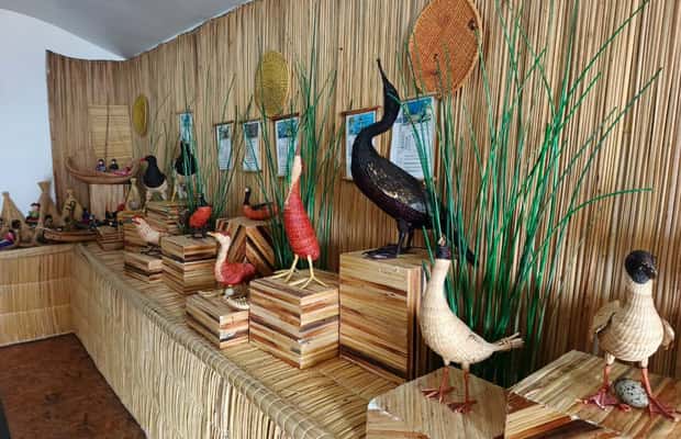 Die Inseln der Uros: Geschichte, Entwicklung und Gegenwart, mit lokalem ...