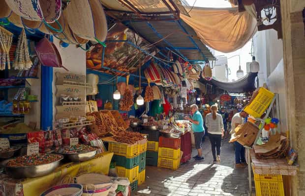 Wandeltour door de soek met proeverij - Sousse | GetYourGuide