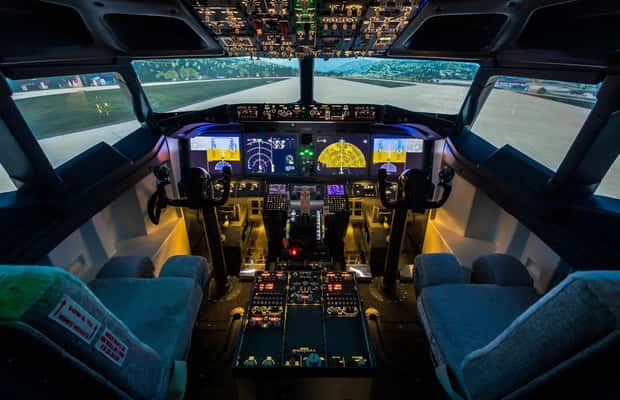 Belgrade: Boeing 737 Flight Simulator & Plane Spotting | GetYourGuide