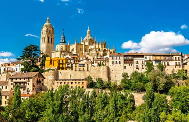 Segovia: privéwandeltour van 2 uur met lokale proeverij | GetYourGuide