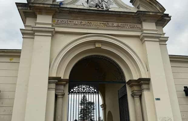 Another side of Bogota: guided walking tour of non-touristy places ...