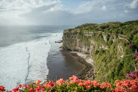 Liburan di Uluwatu Paralayang 2026 - Pembatalan gratis | GetYourGuide