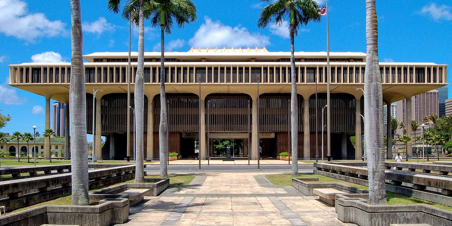 The BEST Hawaii State Capitol, Honolulu Landmarks & monuments 2023 ...