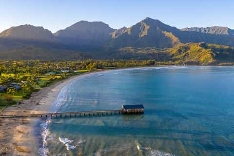 Hanalei Bay, Hanalei - Book Tickets & Tours | GetYourGuide