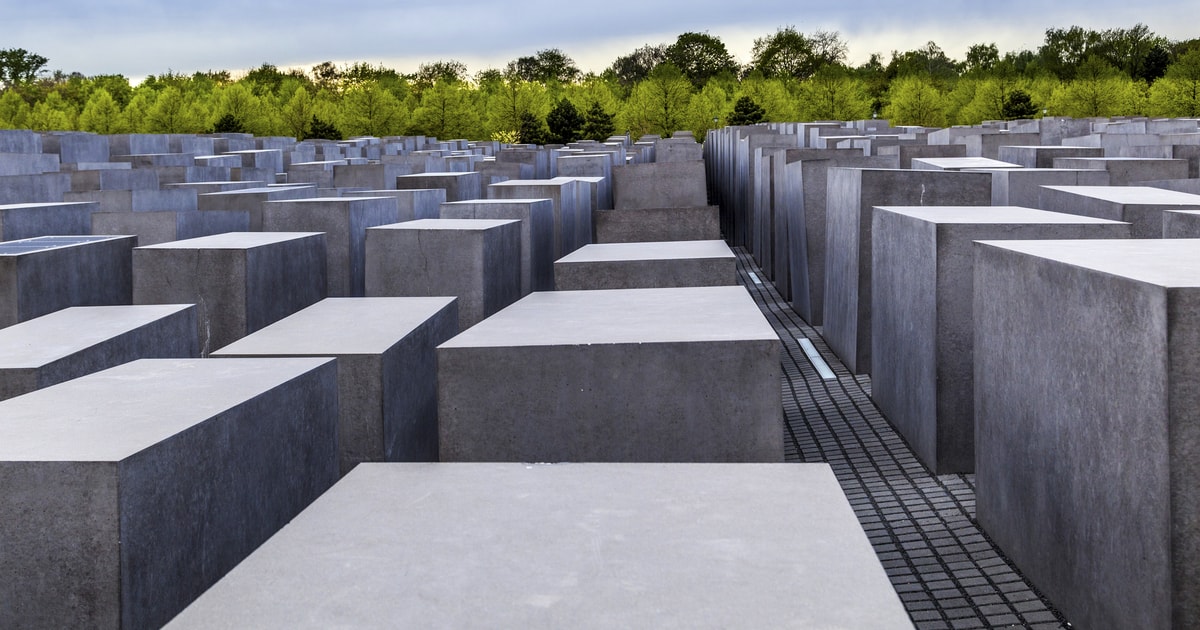 Holocaust-Mahnmal, Berlin - Tickets & Eintrittskarten | GetYourGuide.de