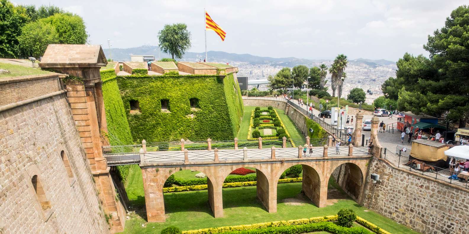 TOP Zamek Montjuic Atrakcje letnie 2023 – DARMOWA rezygnacja | GetYourGuide