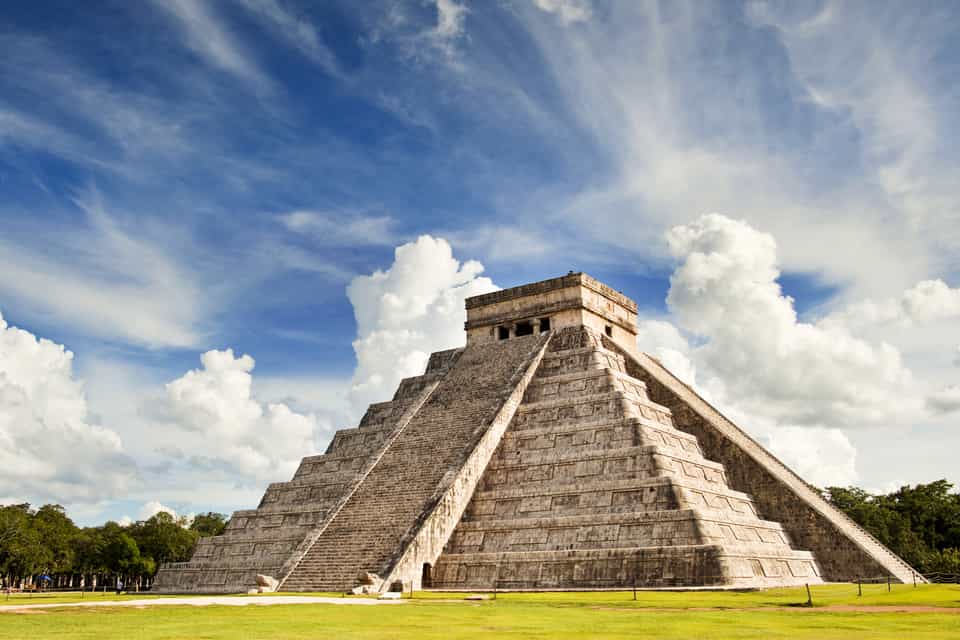 Temple of the Warriors, Chichén Itzá, Piste, Mexico - Book Tickets ...