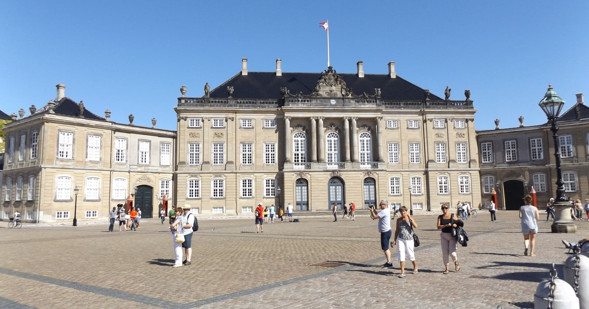 Amalienborg Slot i København - Bestil billetter til dit besøg ...