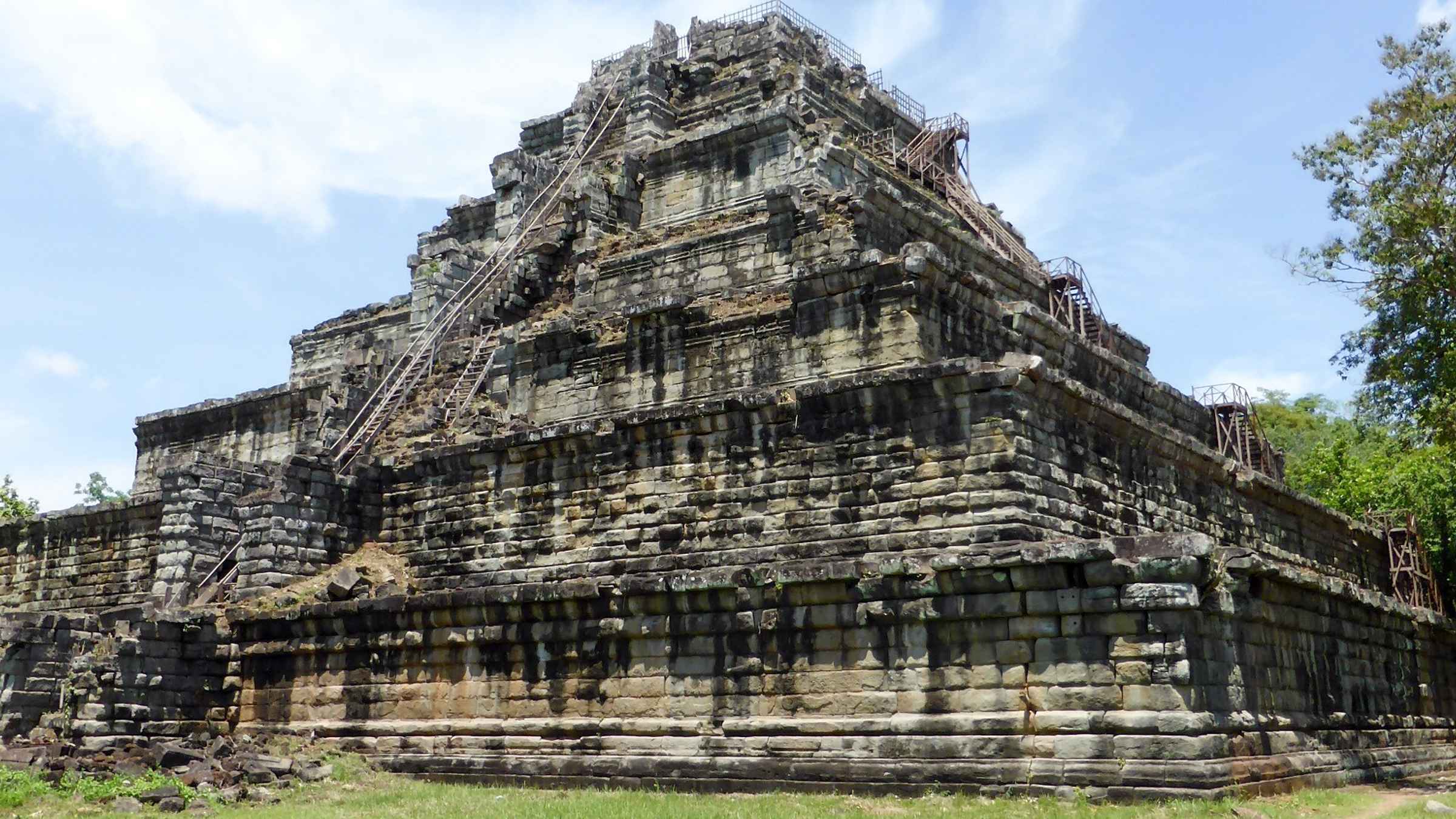 10 Best Day Trips from Beng Mealea 2021 - Info & Tickets | GetYourGuide