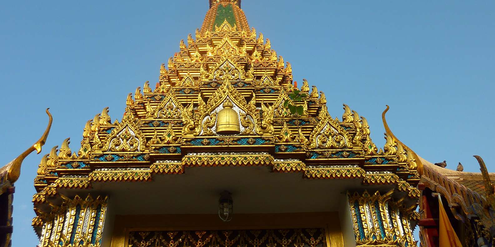 Wat Rakang Kositaram, Bangkok - Reserva de entradas y tours | GetYourGuide