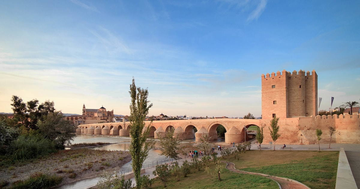 Calahorra Tower, Cordoba - Book Tickets & Tours | GetYourGuide.com