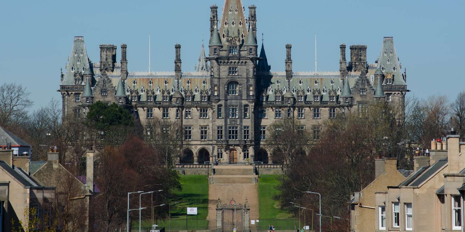 Fettes College Edinburgh - Bestill billetter og turer | GetYourGuide