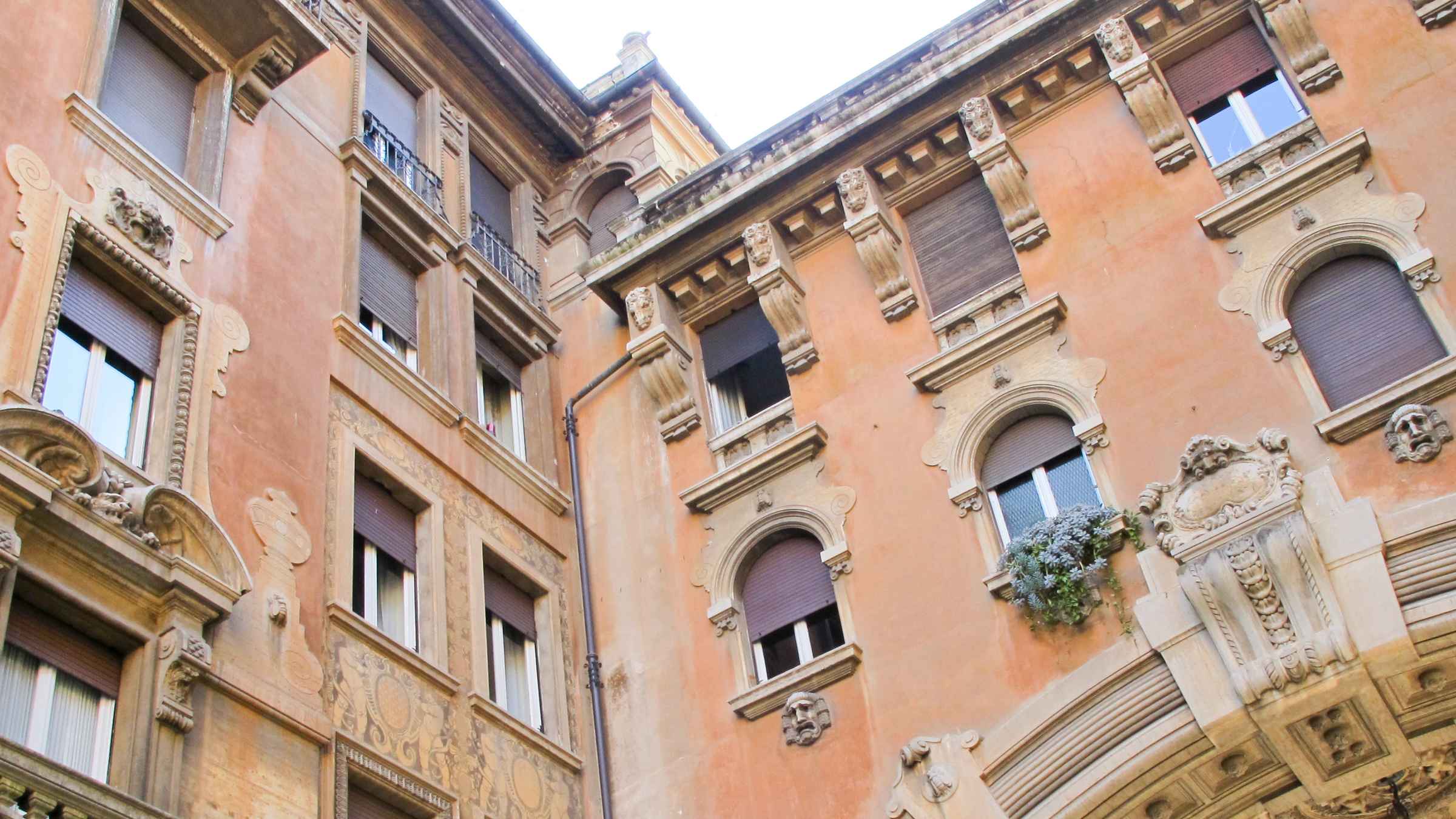 Quartiere Coppedè tickets - Roma - Prenotazione biglietti