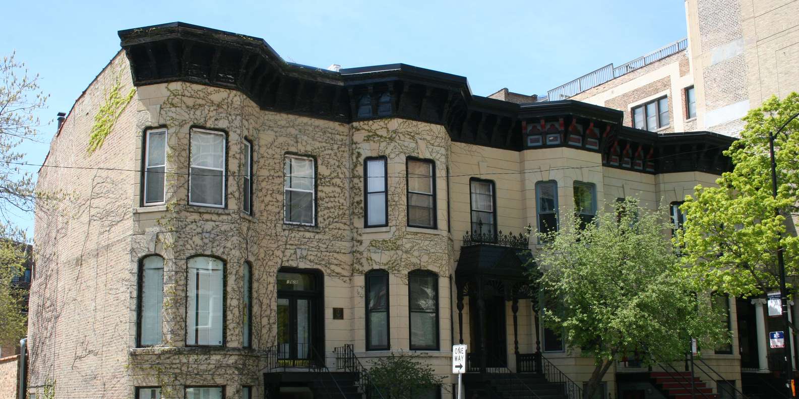 The BEST Old Town Triangle Sightseeing 2023 - FREE Cancellation ...