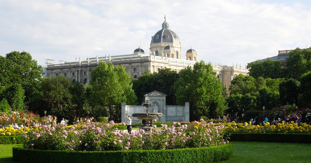 Volksgarten, Vienna - Book Tickets & Tours | GetYourGuide.com