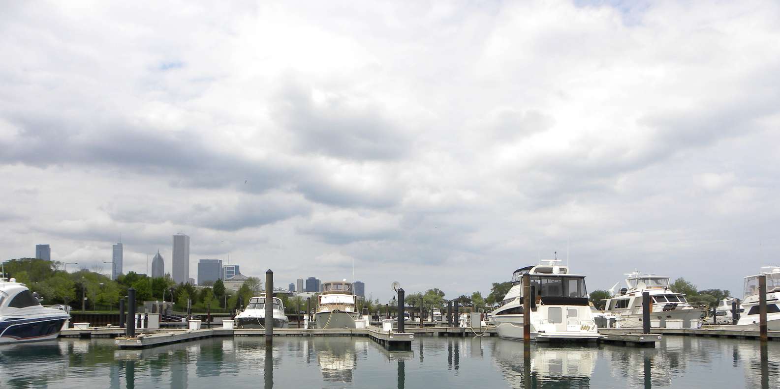 Burnham Harbor, Chicago - Book Tickets & Tours | GetYourGuide