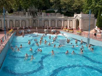 Churchill Shooting Range in Boedapest bezoeken? Nu tickets boeken ...