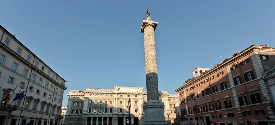 Plaza Colonna, Roma - Reserva de entradas y tours | GetYourGuide