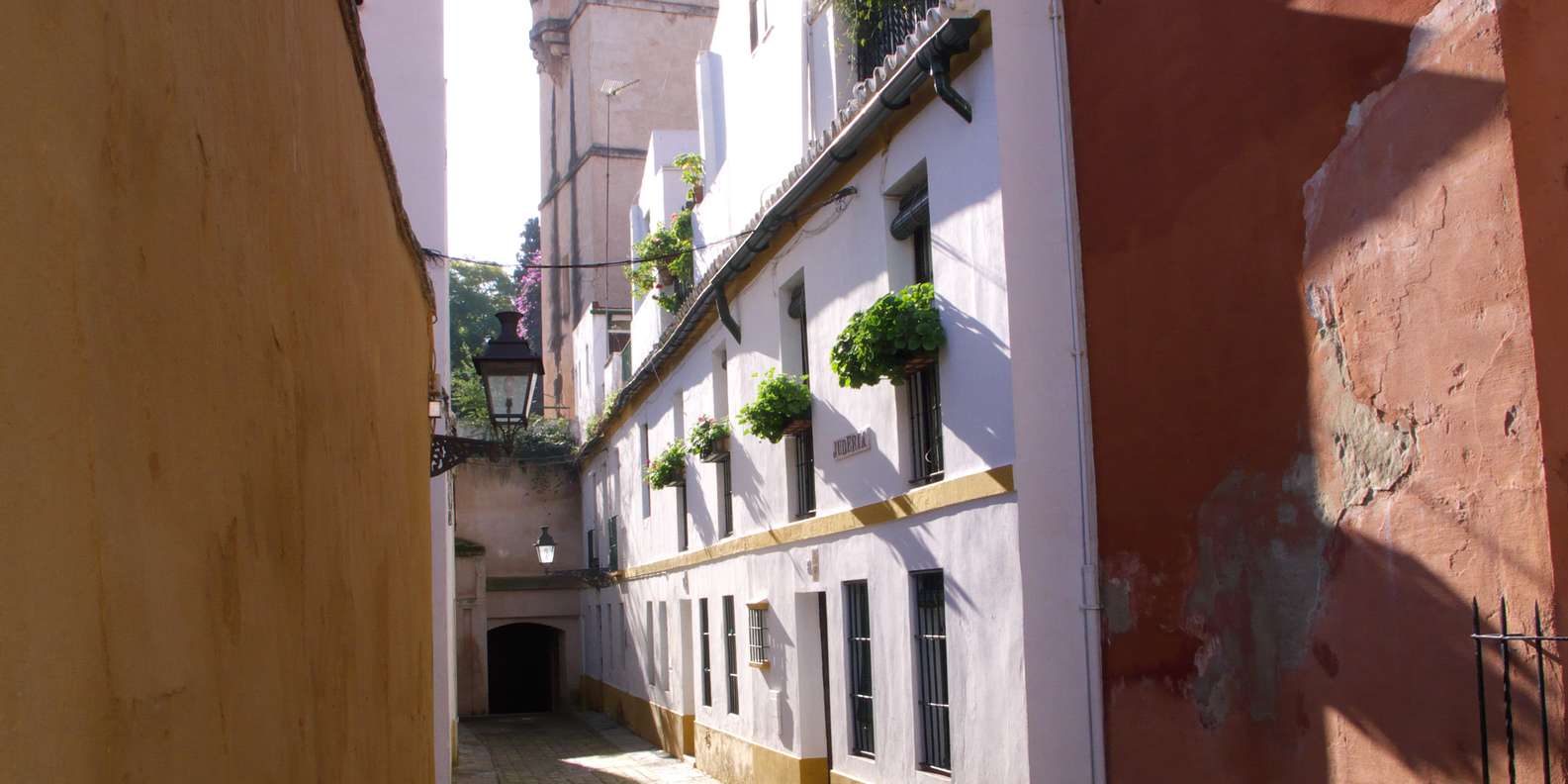 The BEST Santa Cruz, Seville Roman Empire history tours 2023 - FREE ...