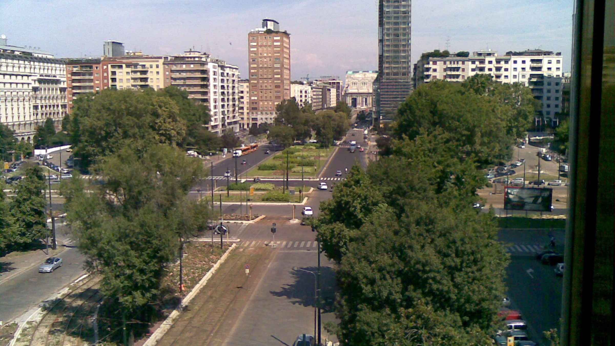 Piazza della Repubblica, Milan Architecture | GetYourGuide