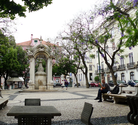 Largo do Carmo Square, Lisbon - Book Tickets & Tours | GetYourGuide