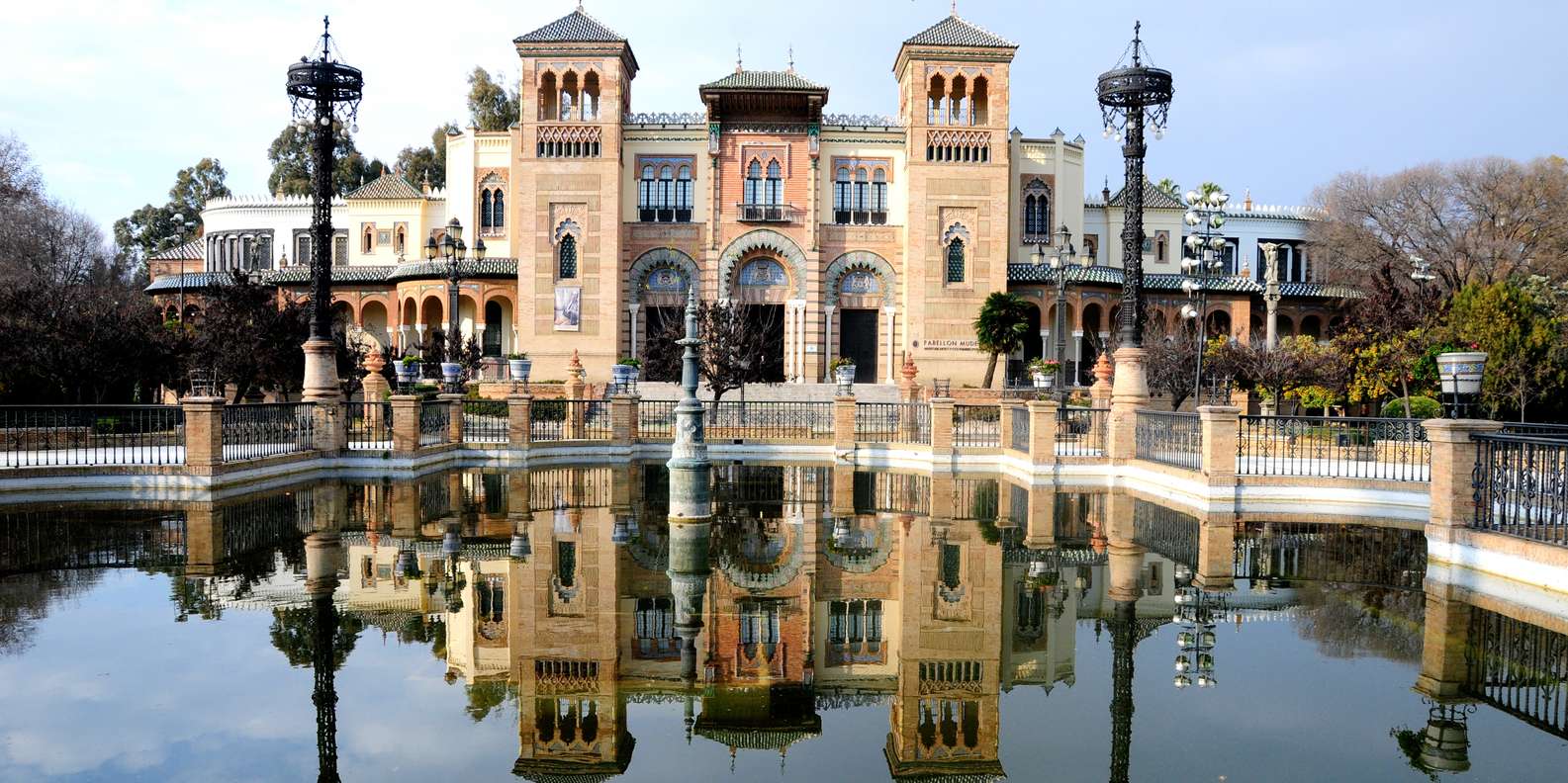 The BEST Plaza de America Sightseeing on wheels 2023 - FREE ...