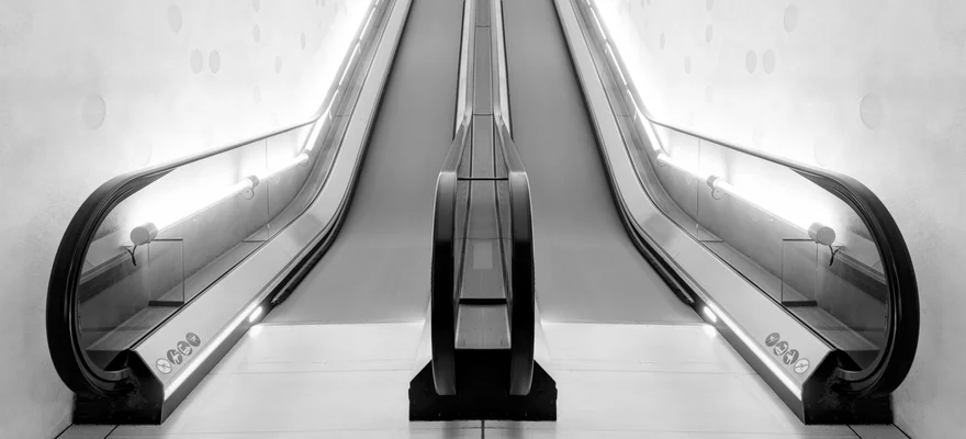 Roltrap van de Elbphilharmonie in Hamburg bezoeken? Boek tickets en ...