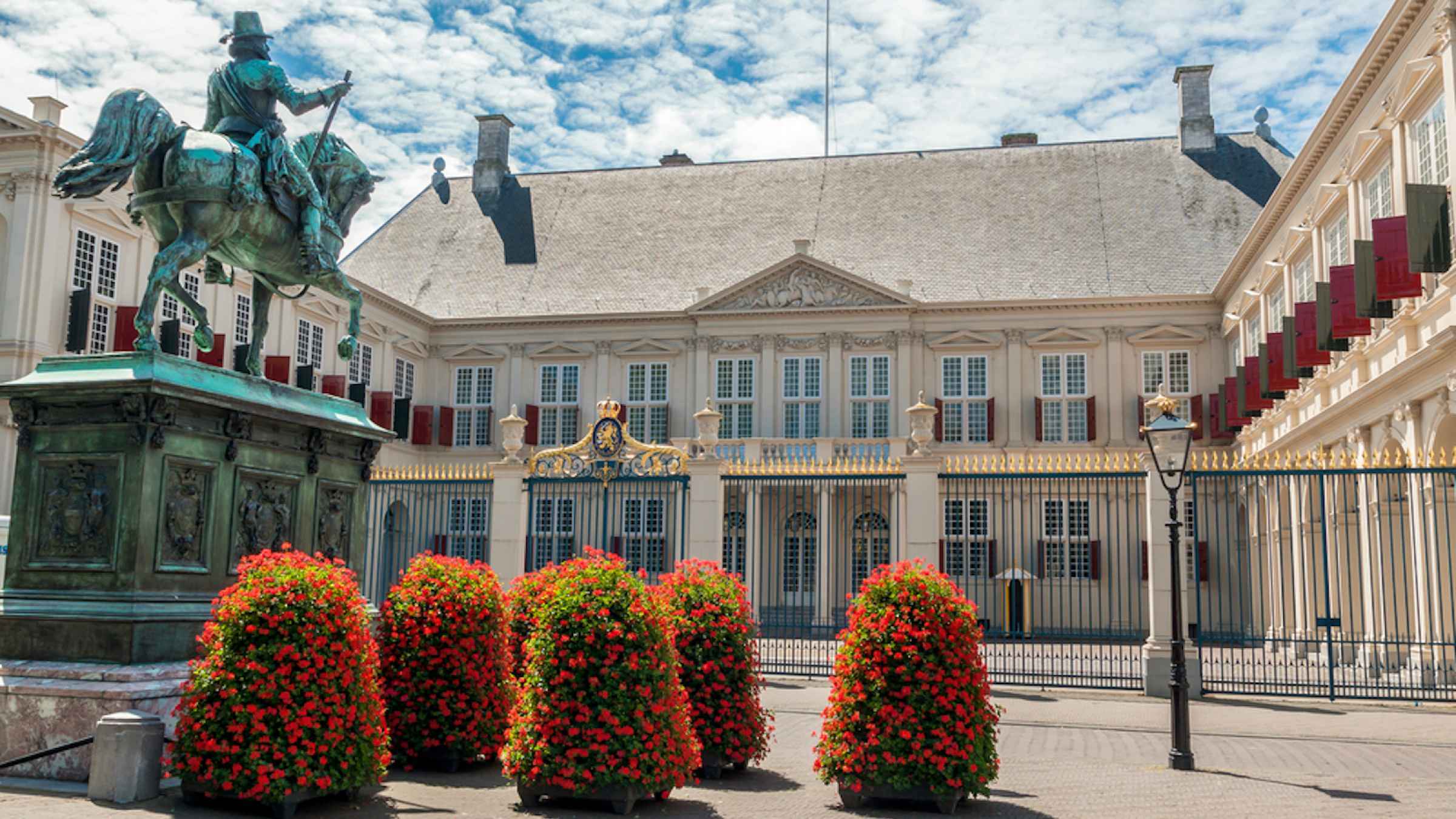 The BEST Noordeinde Palace Tours 2021 - FREE Cancellation | GetYourGuide