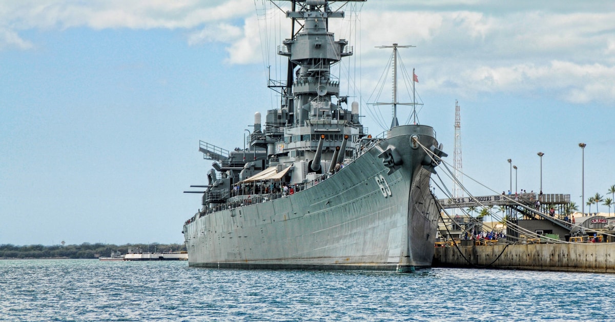 USS Missouri, - Book Tickets & Tours | GetYourGuide.com