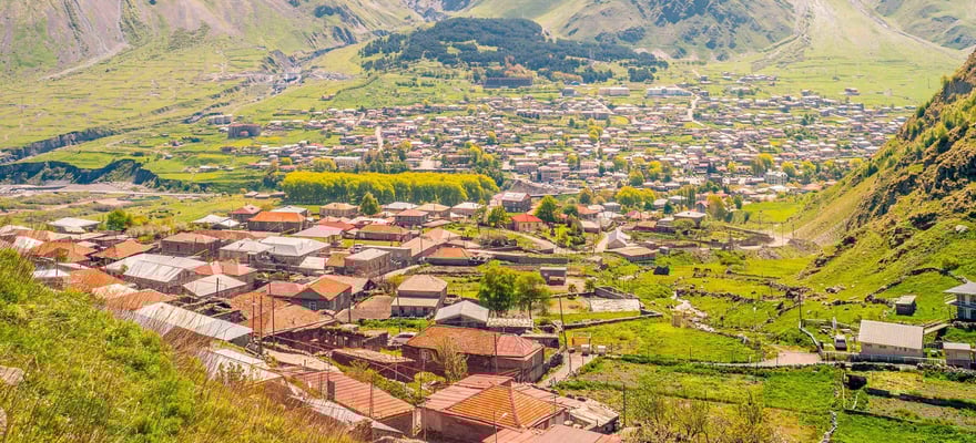 Gita di 1 giorno da Stepantsminda a Gran Caucaso | GetYourGuide