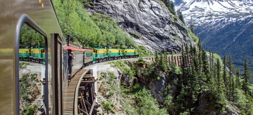 White Pass en Yukon Route Railway in Skagway bezoeken? Boek tickets en ...