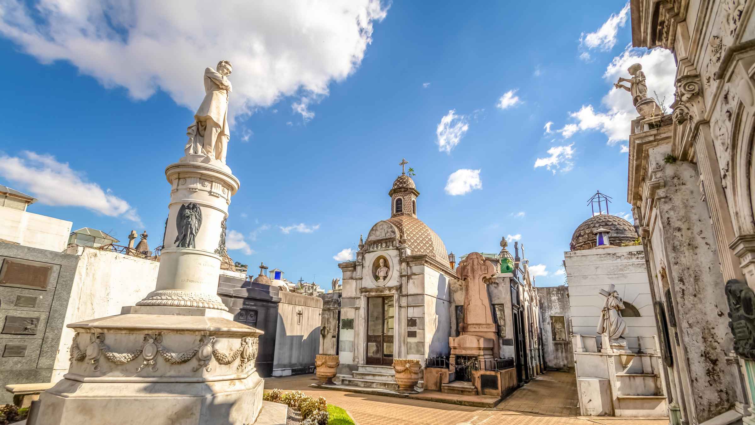 Recoleta, Buenos Aires - Book Tickets & Tours | GetYourGuide