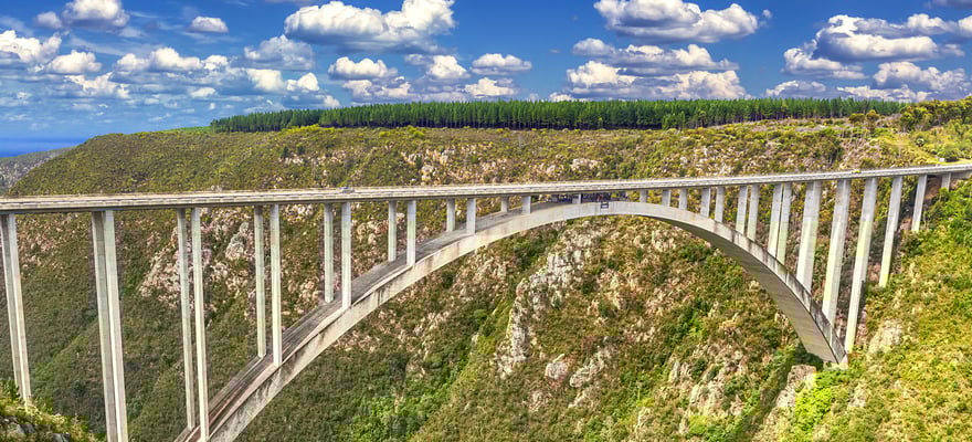 Bloukransbrug in Oost-Kaap bezoeken? Boek tickets en tours | GetYourGuide