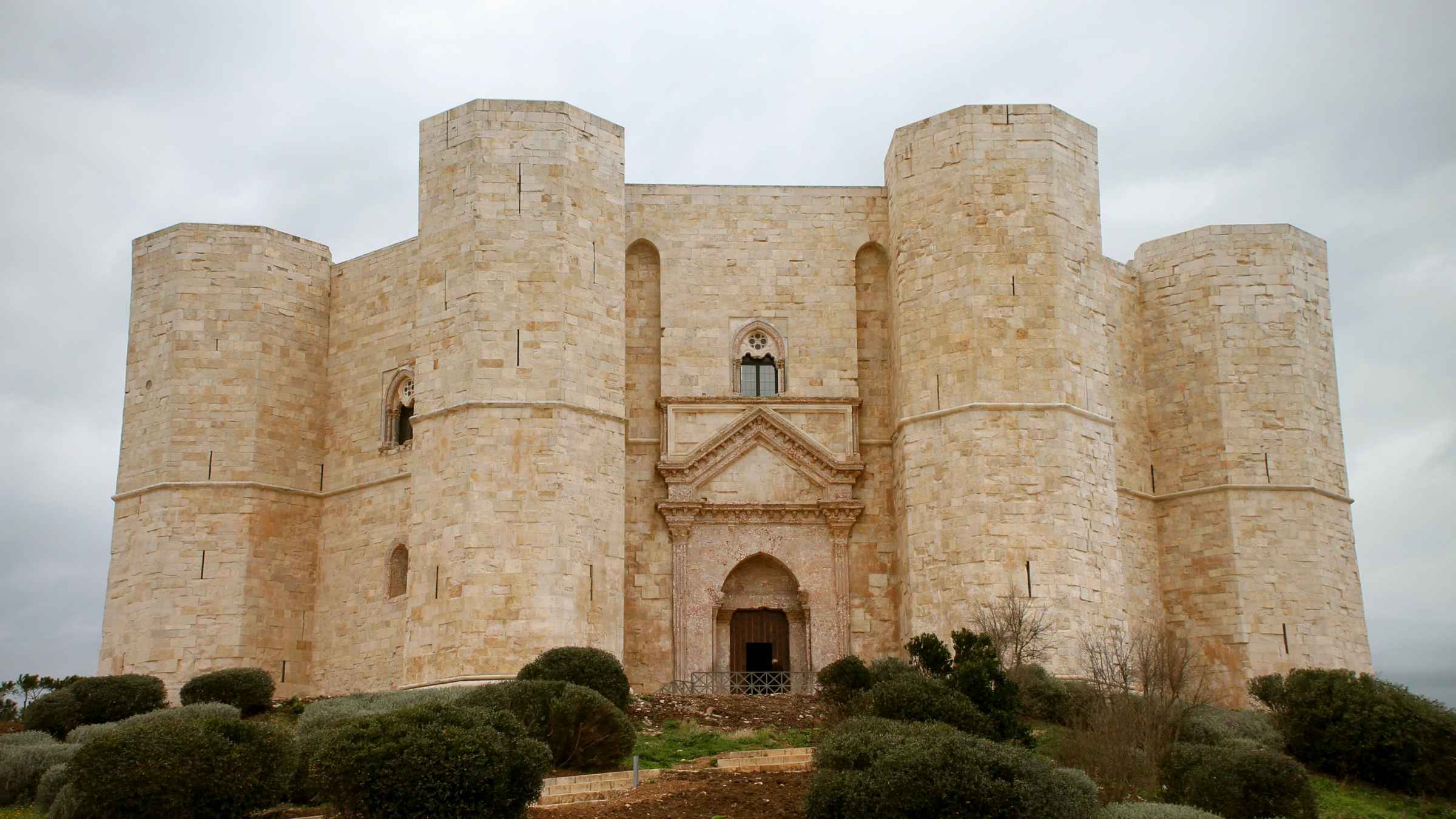 The BEST Castel del Monte Day Trips 2022 - FREE Cancellation | GetYourGuide