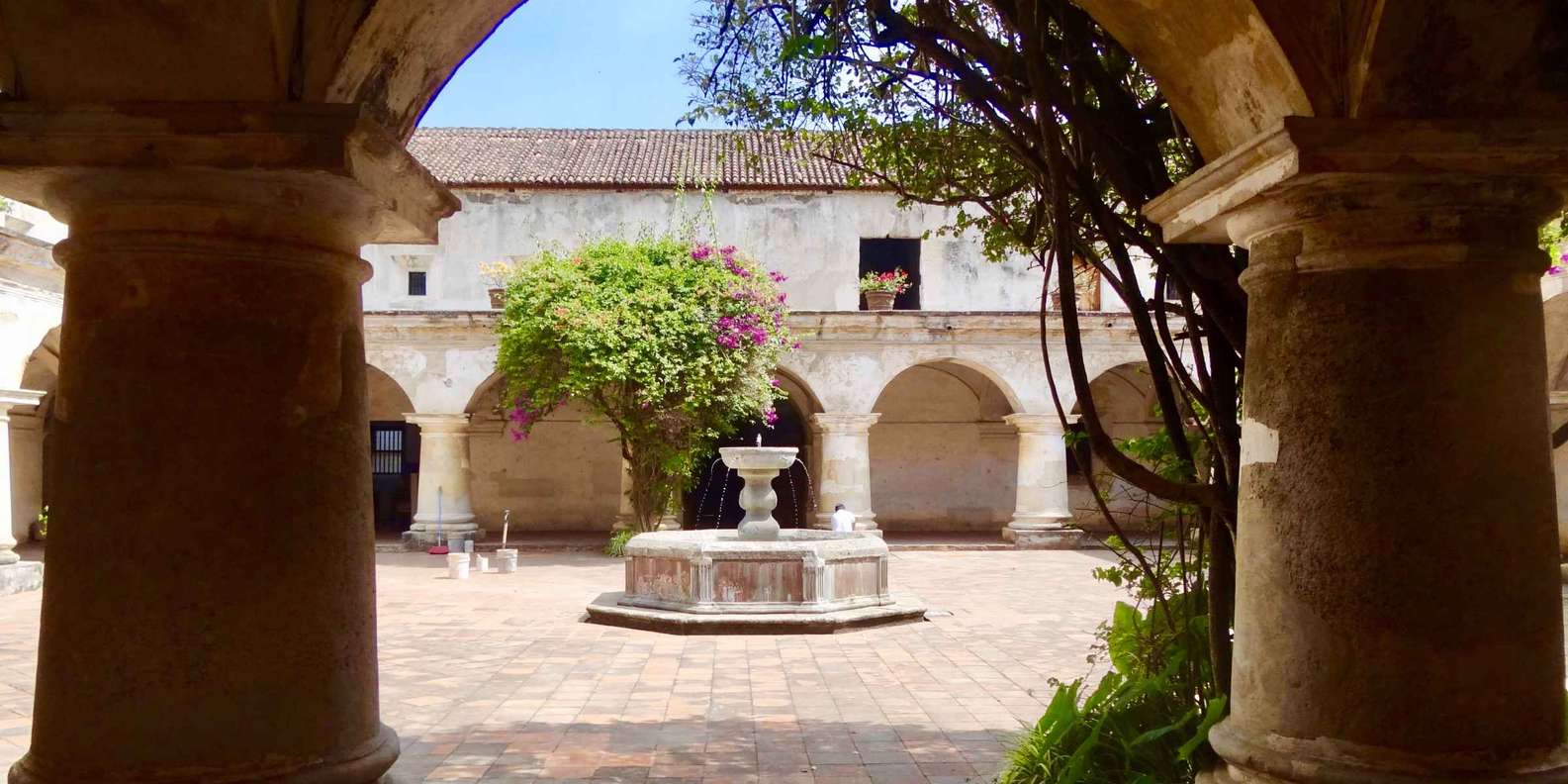 Convento Capuchinas, Antigua Guatemala - Reserva de entradas y tours ...