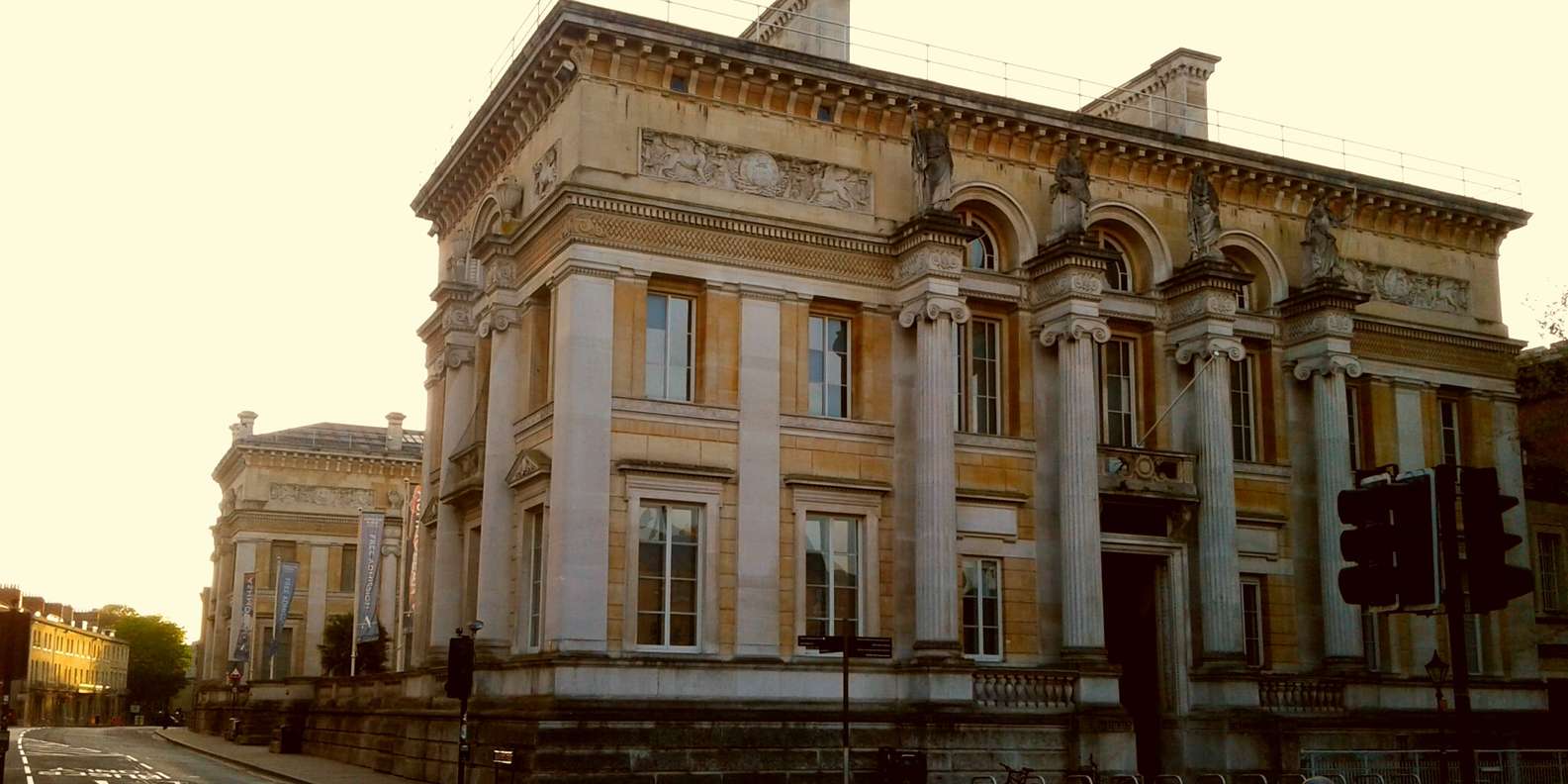 The BEST Ashmolean Museum Landmarks & monuments 2023 - FREE ...