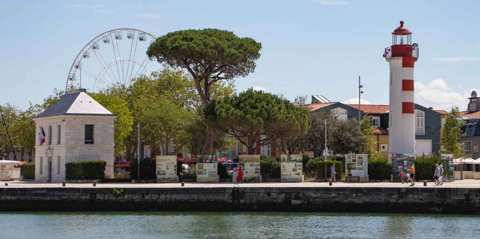 Le phare rouge de La Rochelle : Histoire et culture - le MEILLEUR de ...