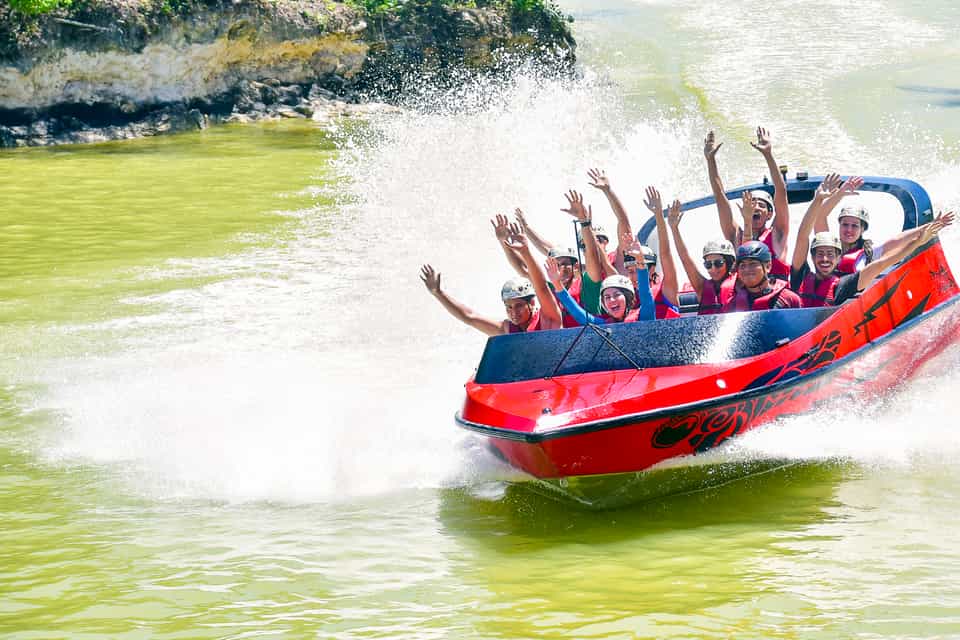 XOXIMILCO Mexican Floating Fiesta Cancún, Puerto Morelos - Reserva de ...